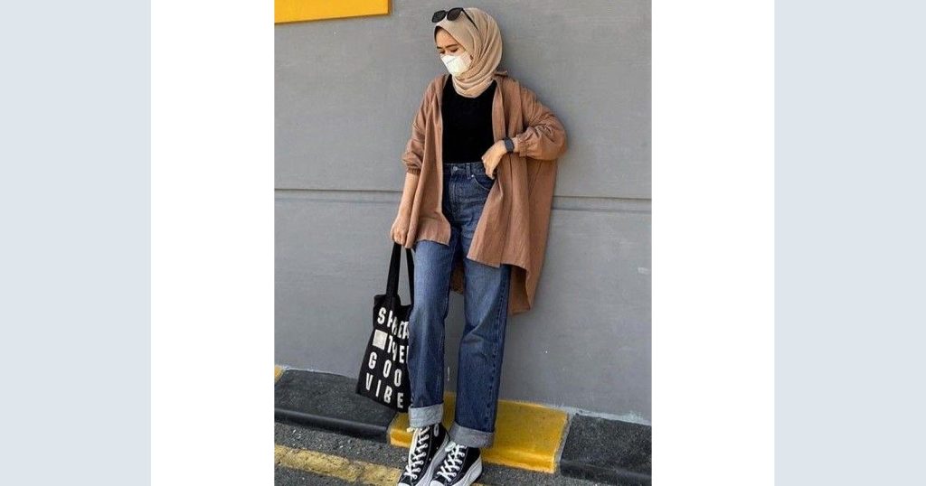 7 OOTD Hijab Pakai Masker dan Kacamata, Inspirasi Stylish - Blibli Friends 7 OOTD Hijab Pakai Masker dan Kacamata, Inspirasi Stylish - Blibli Friends